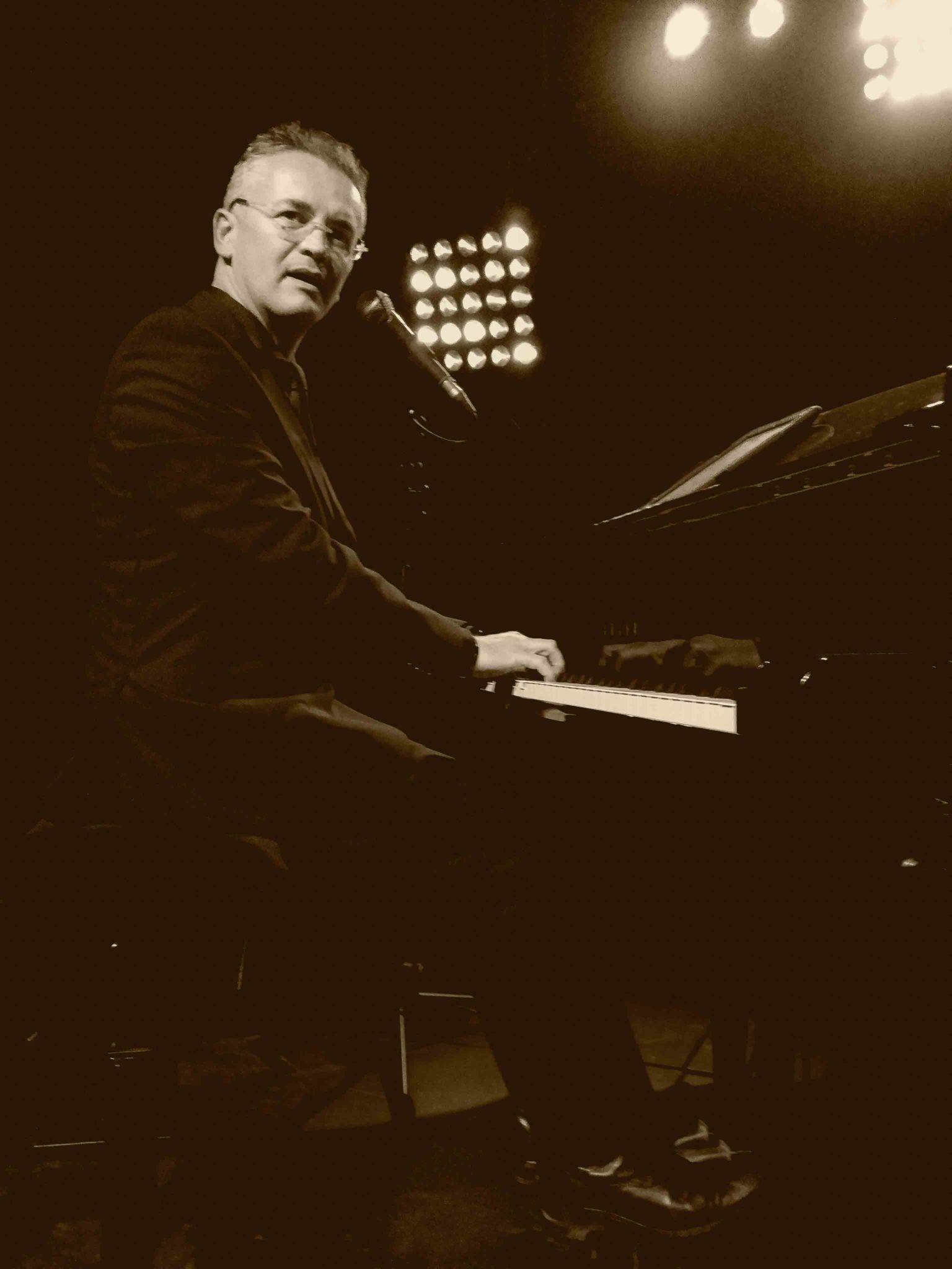 david bonnin solo - l'Estanco - Bassens - Musique live en solos, duos ...